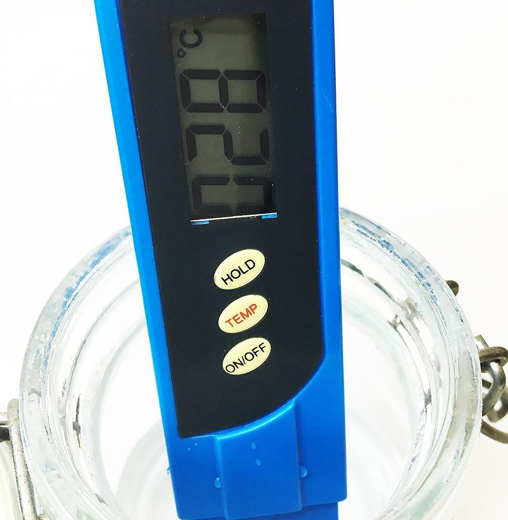 Digital TDS Meter With Temperature Readout - WaterTestingKits
